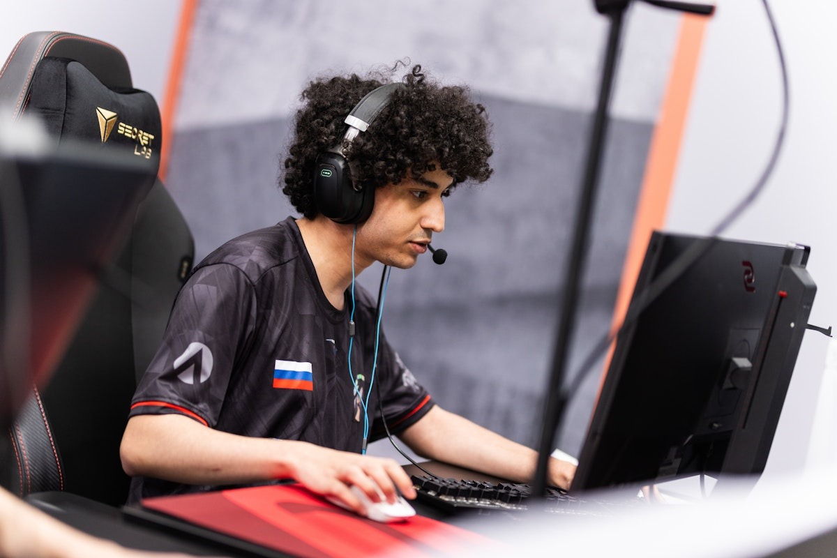 Leet | Be volt tépve a CS2 profi játékosa, ellopta az IEM Dallas 2024 ...